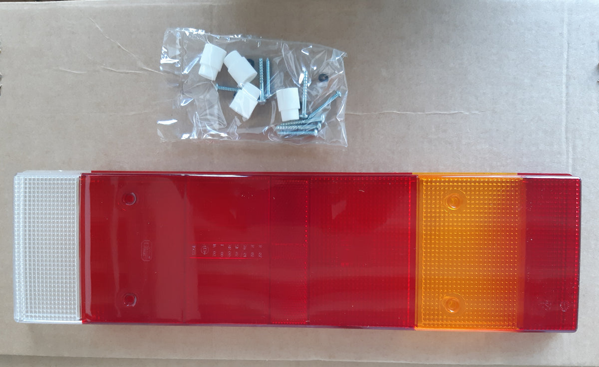 93161844 PLASTICA POSTERIORE FANALE 7 FUNZIONI AFTERMARKET IVECO SCANIA ...